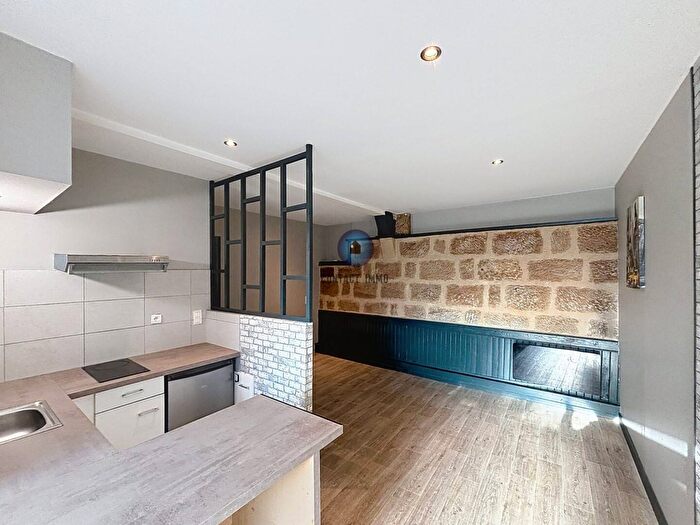 Tujac Nord, Brive-la-Gaillarde : Appartement 1 pièce à louer