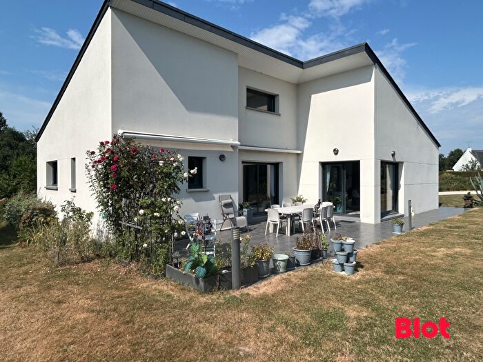 Chasné-sur-Illet - Maison 6 pièces à vendre