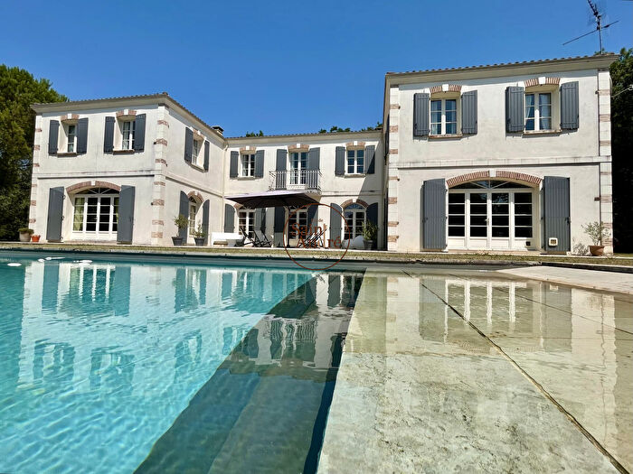 Saint-Yrieix-sur-Charente - Maison 10 pièces à vendre