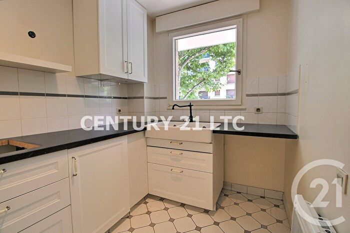 Appartement à vendre - Charenton-le-Pont, Valmy - 2 pièces - 1 chambre