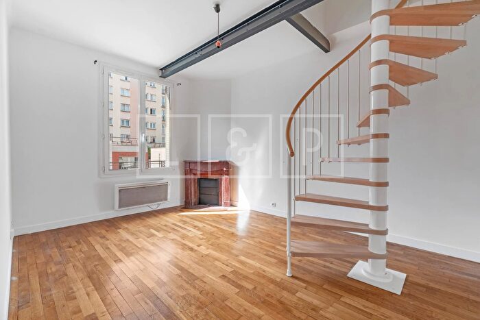 Issy-les-Moulineaux, Centre-ville, Corentin Celton, Les Varennes : Appartement 2 pièces à vendre