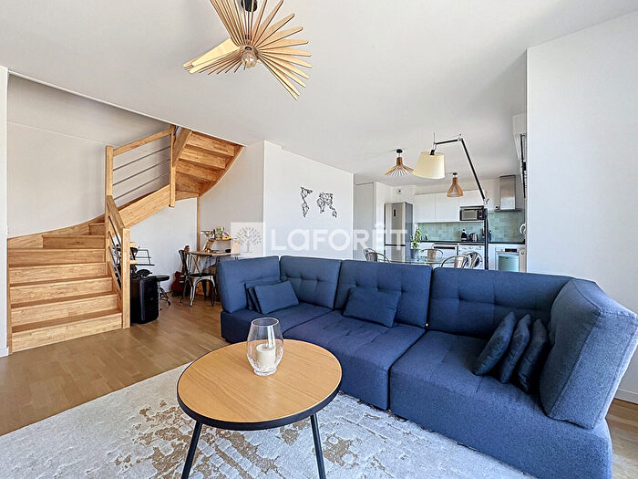 Le Plessis-Robinson, Centre commercial - Appartement 4 pièces à louer