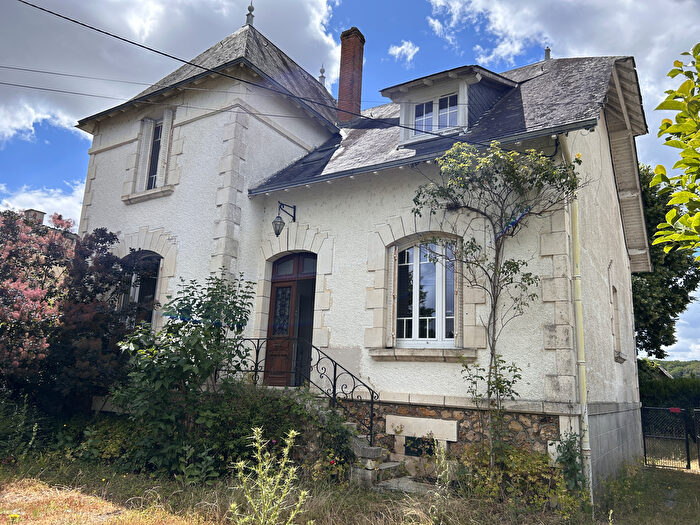 Saint-Gaultier - Maison 6 pièces à louer