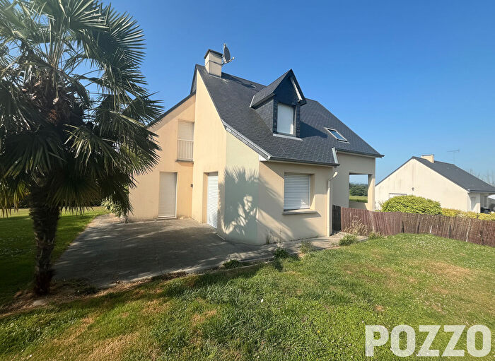 Maison 5 pièces à Saint-Hilaire-du-Harcouët, à vendre
