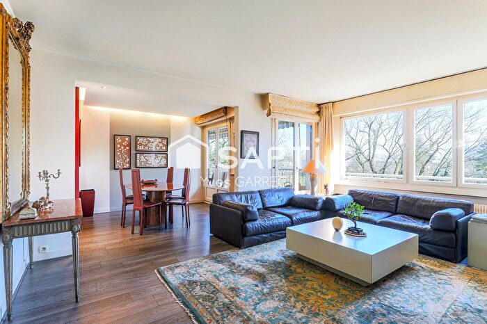 Appartement à vendre - Écully, Centre-ville - 4 pièces - 2 chambres