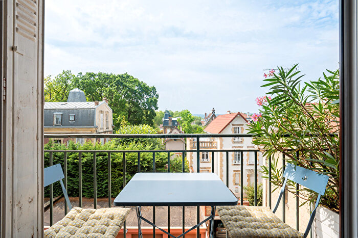Le Vésinet, Coeur de Ville : Appartement 4 pièces à vendre