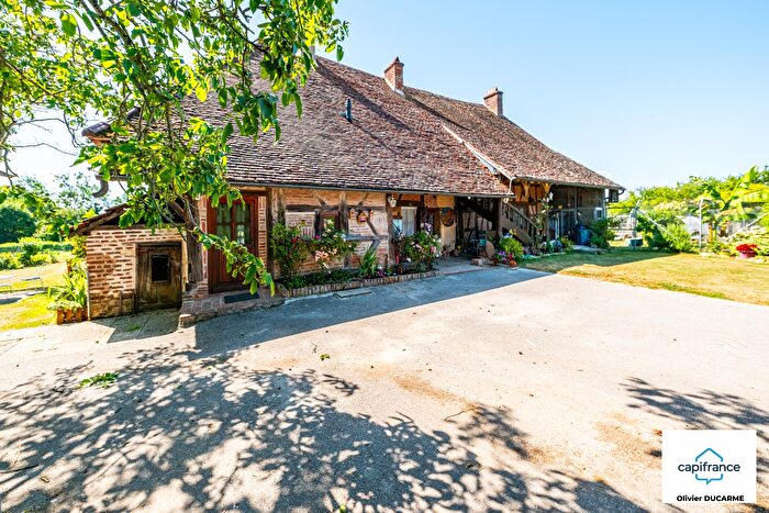Maison 10 pièces à vendre à Thurey