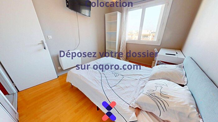 Appartement à louer - Le Grand Trou, Lyon ème arrondissement - 4 pièces - 3 chambres