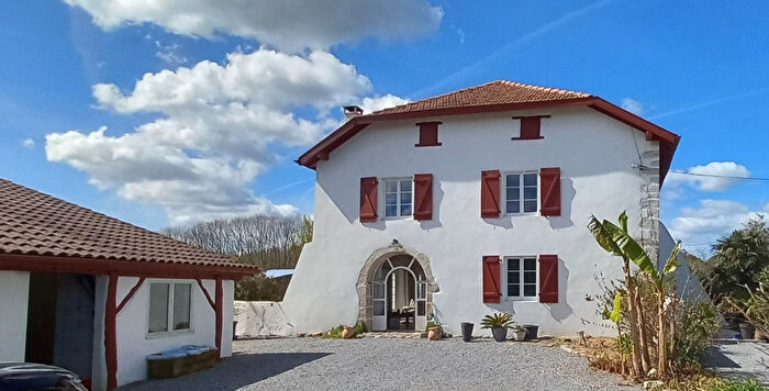 Urt - Maison 9 pièces à vendre