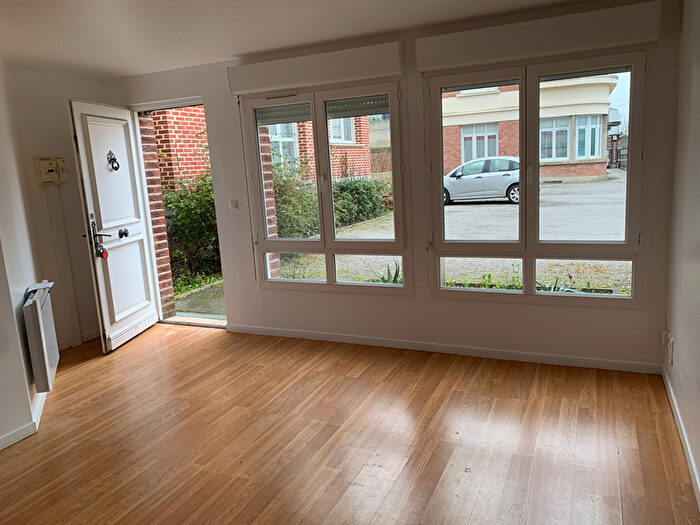 Appartement à louer - Amiens, Saint-Honoré, Jeanne dArc - 2 pièces - 1 chambre