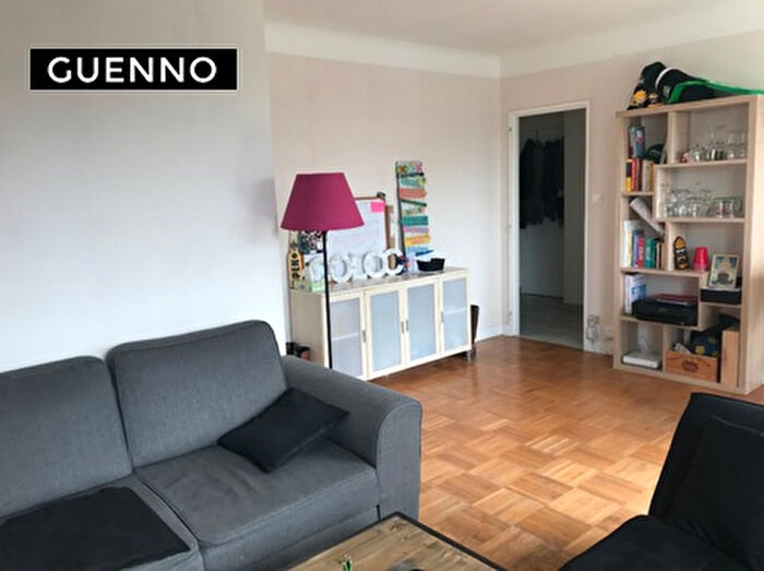 Appartement à louer - Quartiers Nord-Est, Jeanne dArc - 4 pièces - 3 chambres