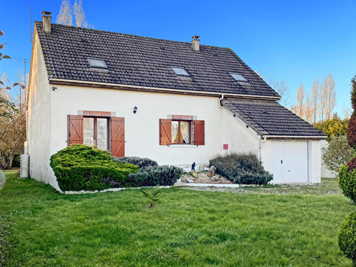 Maison à vendre - Courtenay - 5 pièces - 4 chambres