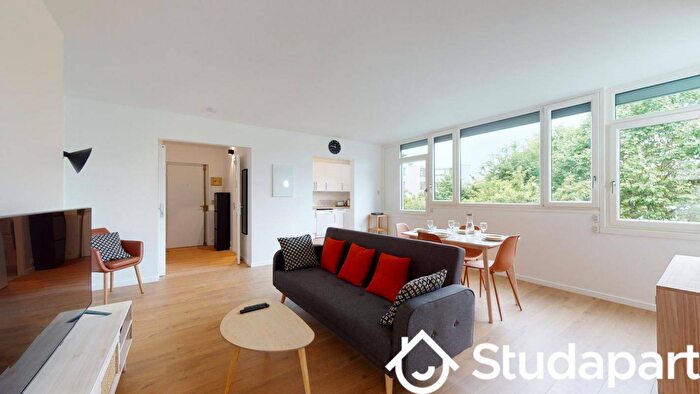 Appartement à louer - Le Parc, Guyancourt - 1 pièce - 2 chambres