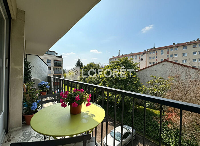 Appartement à vendre - Issy-les-Moulineaux, Les Epinettes, Le Fort, Les Hauts dIssy - 4 pièces - 3 chambres