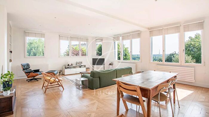 Appartement à louer - Saint-Cloud, Coteaux, Bords de Seine - 5 pièces - 3 chambres