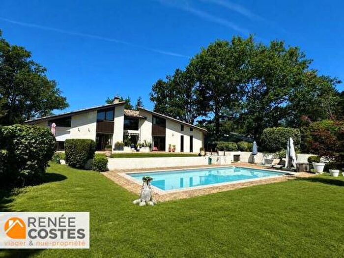 Saint-Sulpice-et-Cameyrac - Maison 8 pièces à vendre