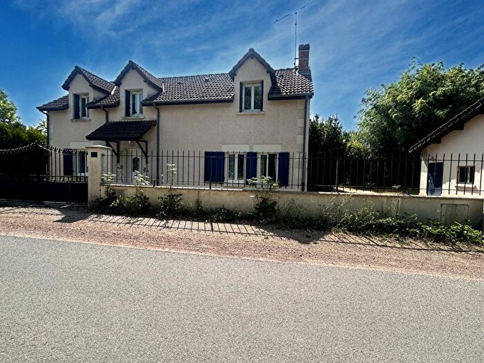 Saint-Éloi - Maison 5 pièces à vendre