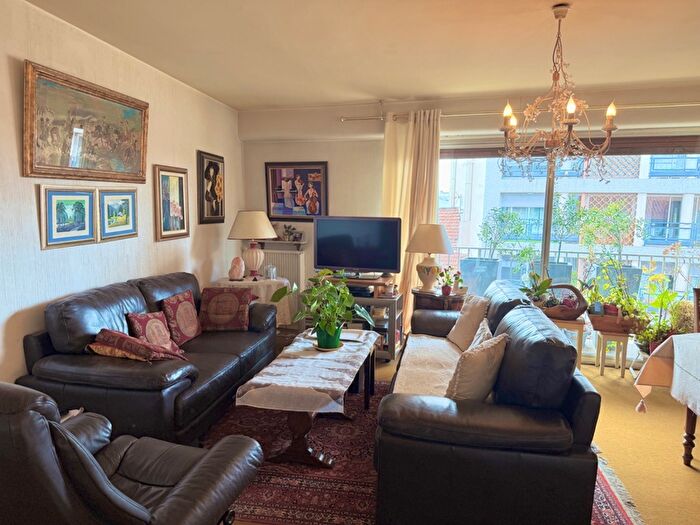 Appartement à vendre - Tarbes, Centre-ville - 4 pièces - 3 chambres