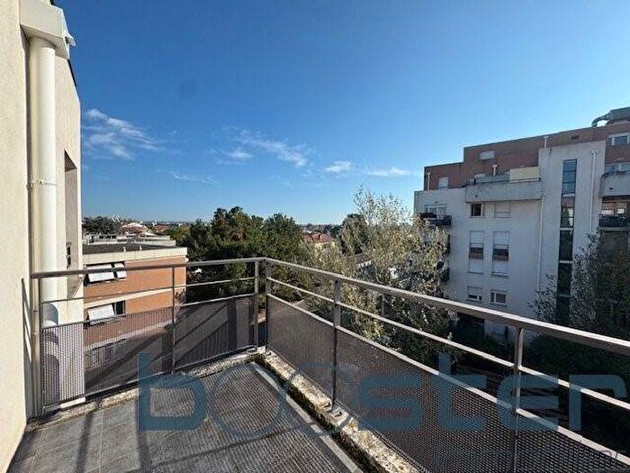 Appartement à louer - Barrière-de-Paris, Toulouse - 3 pièces - 2 chambres