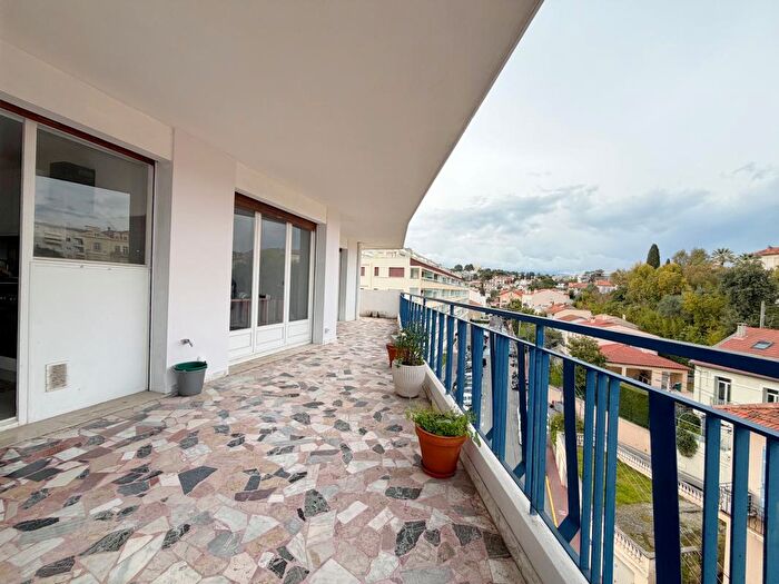 Appartement 4 pièces à vendre à Cannes, Petit Juas