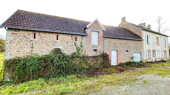 Maison à vendre - Moulay - 6 pièces - 4 chambres
