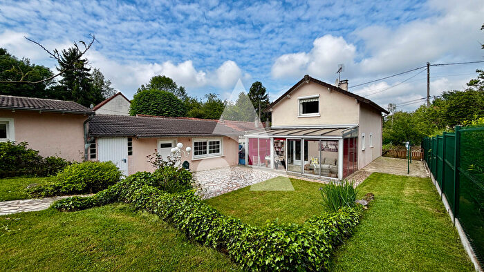 Condé-Sainte-Libiaire - Maison 4 pièces à vendre