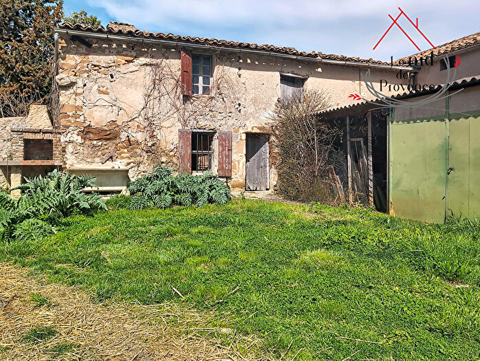 Maison à vendre - Buisson - 7 pièces - 4 chambres