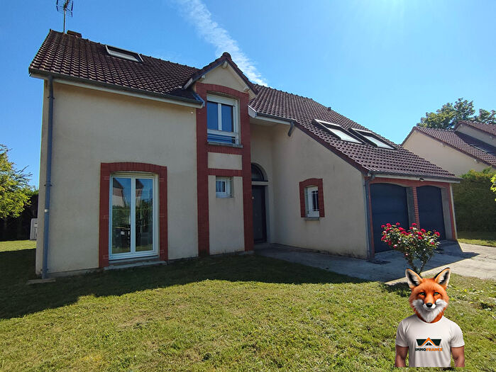 Nogent-sur-Seine : Maison 8 pièces à vendre