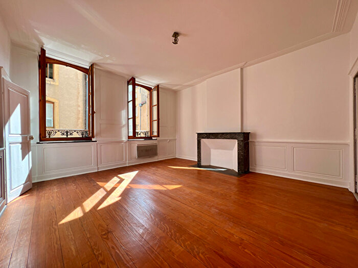 Metz, Ancienne ville : Appartement 2 pièces à louer