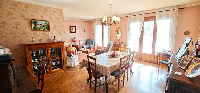 Appartement à vendre - Decazeville - 4 pièces - 3 chambres