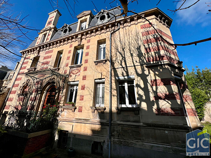Maison à vendre - Caen, Hastings - 11 pièces - 7 chambres
