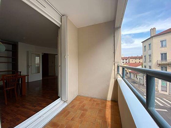 Appartement à louer - Guillotière, Lyon ème arrondissement - 3 pièces - 2 chambres