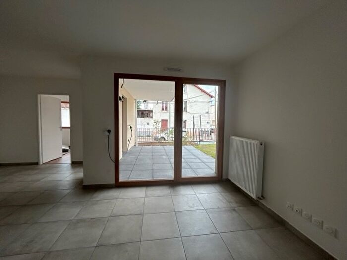 Lyon 8ème, Etats Unis : Appartement 3 pièces à louer