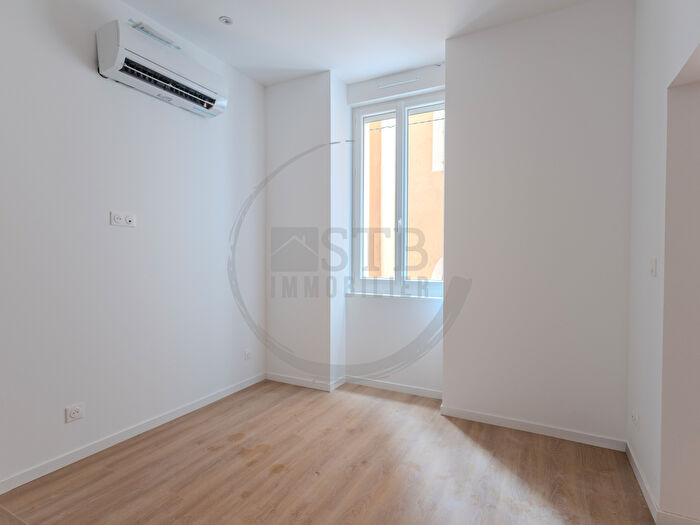 Appartement à louer - Vals-les-Bains - 2 pièces - 1 chambre