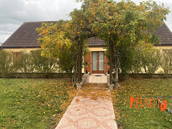 Maison à vendre - Saint-Georges-sur-Moulon - 5 pièces - 4 chambres