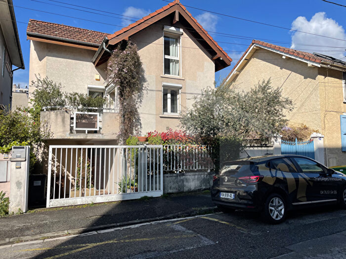 Maison à vendre - Grenoble, Abbaye, Jouhaux - 5 pièces - 4 chambres