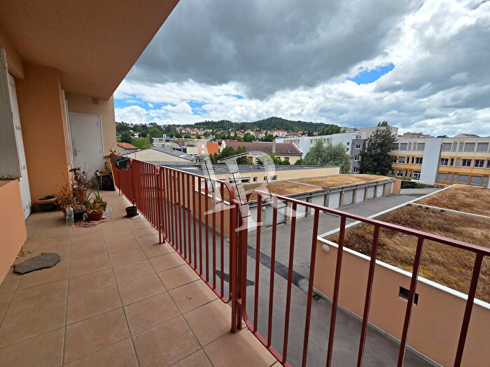 Appartement 4 pièces à vendre - Le Puy-en-Velay, Saint-Jean, République