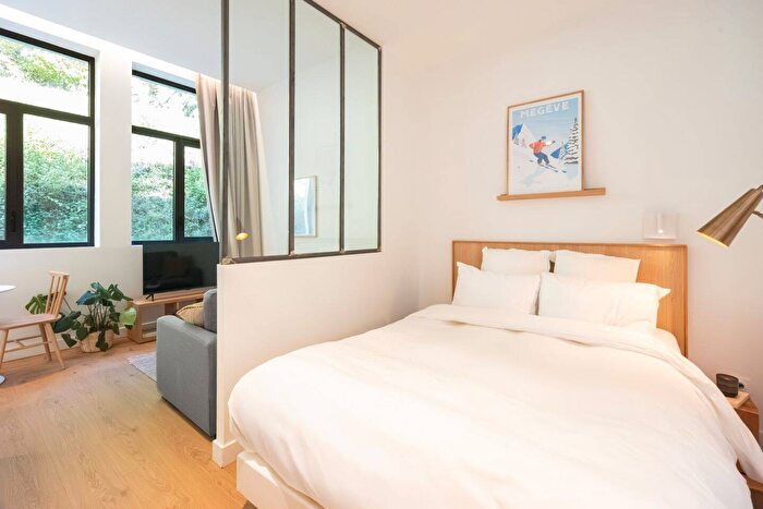 Appartement à louer - Saint Laurent, Grenoble - 1 pièce