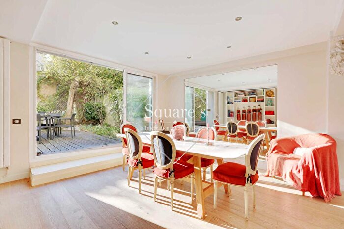 Appartement à vendre - Suresnes, Centre-ville - 6 pièces - 4 chambres