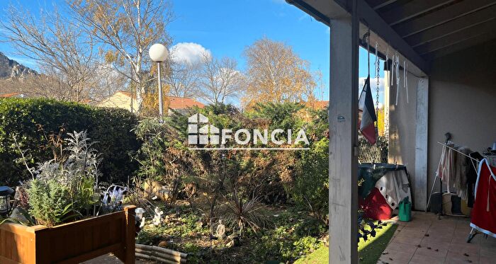 Appartement à vendre - Guilherand-Granges - 2 pièces - 1 chambre