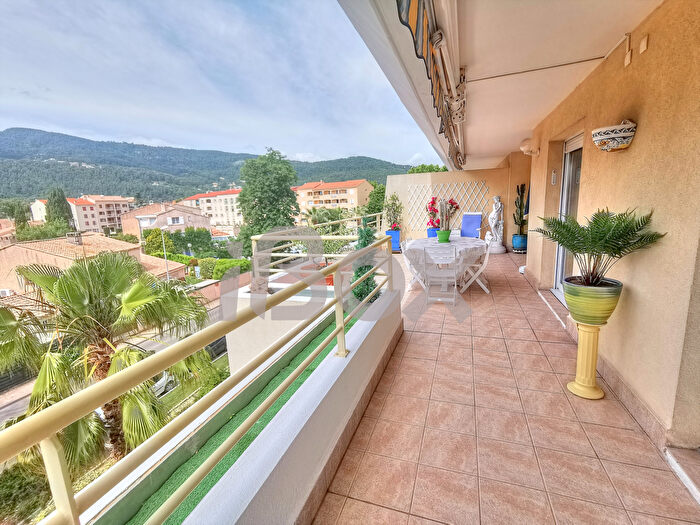 Appartement 4 pièces à Solliès-Pont, à vendre