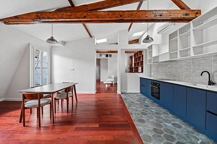 Porte Dauphine, Paris 16ème arrondissement : Appartement 4 pièces à louer