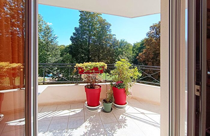 Rosny-sous-Bois, Centre-ville - Appartement 4 pièces à vendre