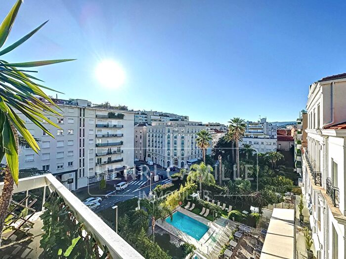 Appartement à vendre - Cannes, Centre-ville - 3 pièces - 2 chambres