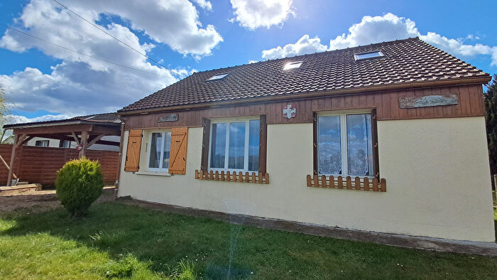 Maison à vendre - Belhomert-Guéhouville - 6 pièces - 4 chambres