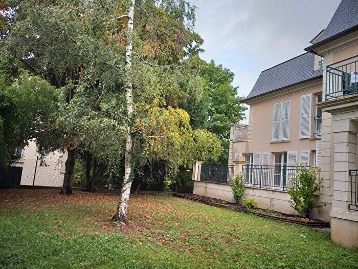 Appartement à louer - Bord de Seine-Les Martinets, Rueil-Malmaison - 5 pièces - 4 chambres