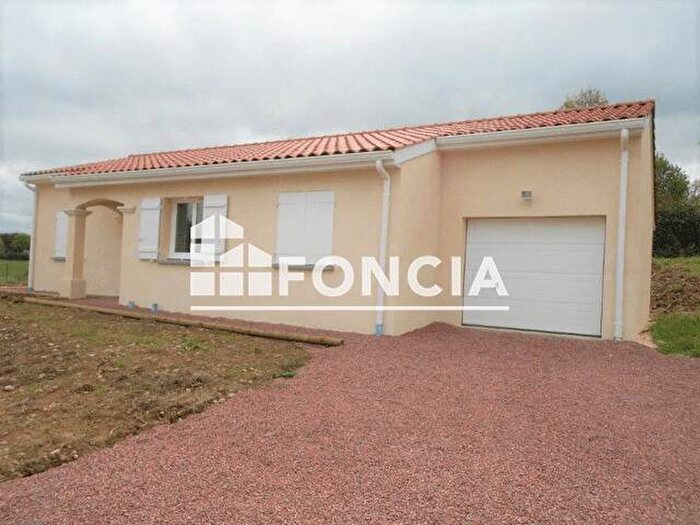 Maison à louer - Commelle-Vernay - 4 pièces - 3 chambres