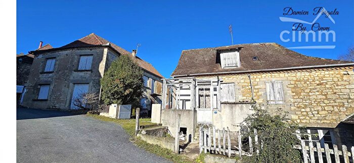 Maison à vendre - Saint-Rabier - 9 pièces - 7 chambres