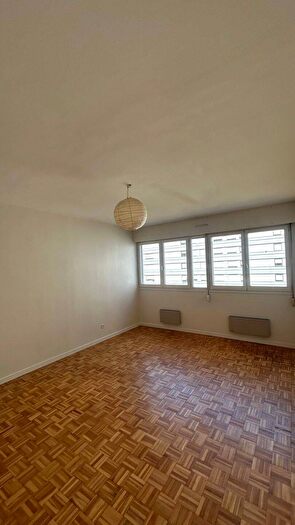 Saint Louis, Lyon 7ème arrondissement - Appartement 1 pièce à louer