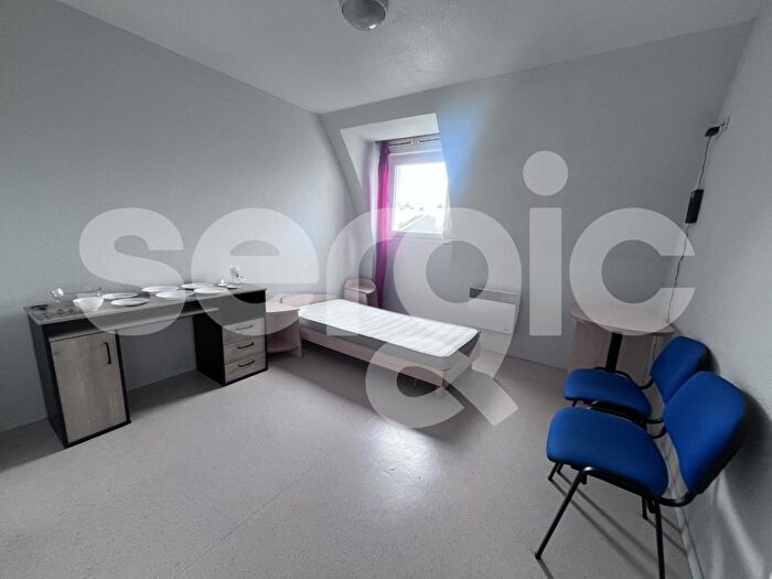 Appartement à louer - Orléans, La Croix Saint-Marceau, La Mouillère, Pré Pinson - 1 pièce